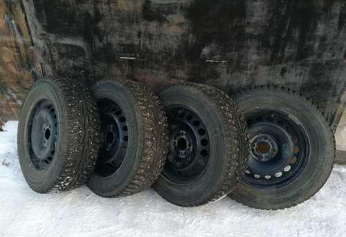 Зимние колеса 195/65 R15 на LADA Reno Kia