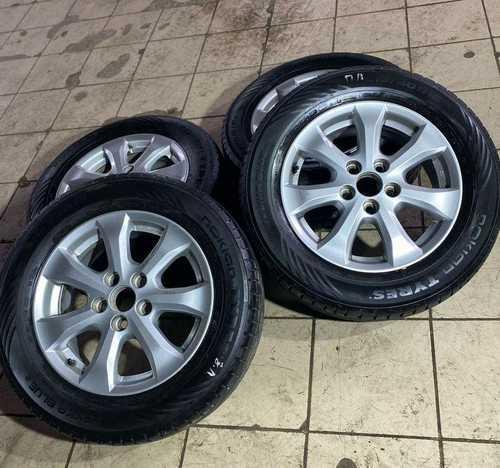 Nokian Hakka Blue 2 215/60 r16