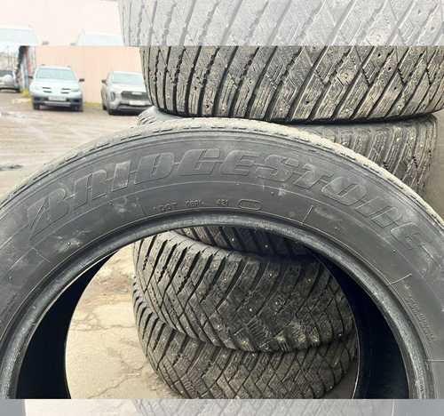 Bridgestone Dueler A/T 245/55 R19