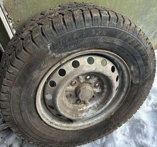 Matador MP 92 Sibir Snow M S 215/75 R16 113C