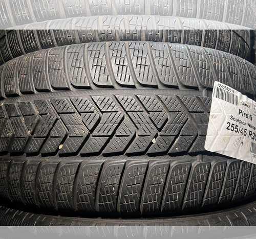 Pirelli Scorpion Winter 255/45 R20