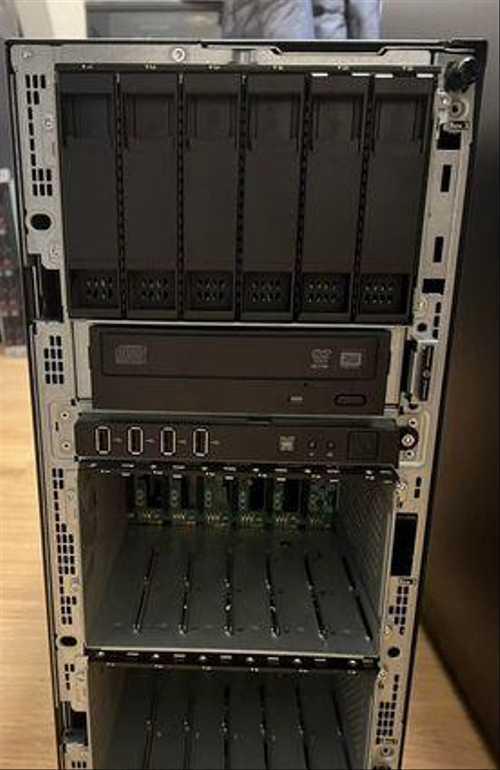 Сервер HP ProLiant ML350p Gen8 652066-B21