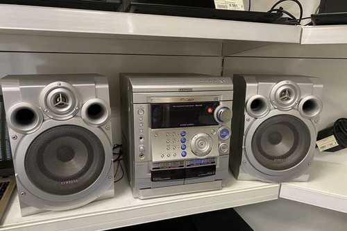 Музыкальный центр Samsung MAX-S520 / FM / AUX