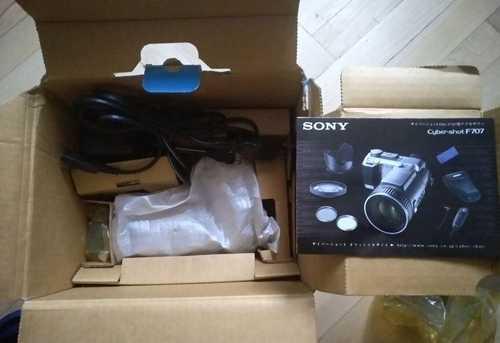 Фотоаппарат Sony DSC-F707