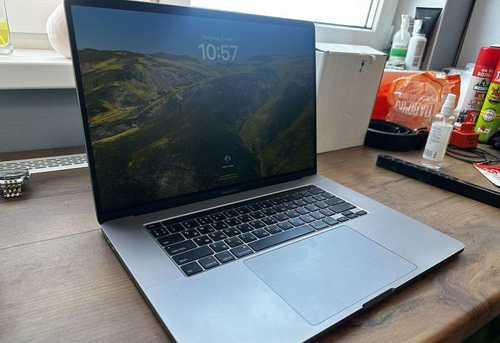 MacBook Pro 16 (2019), 1000 ГБ, Core i9, 2.3 ГГц, RAM 16 ГБ, Radeon Pro 5500M 4 ГБ