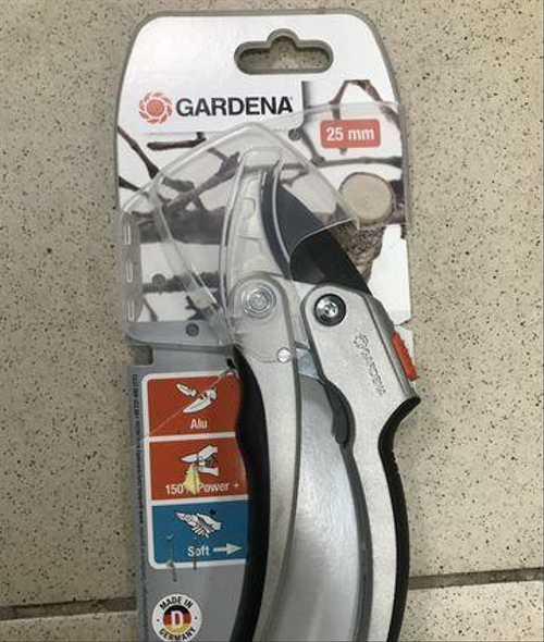 Секатор с храповым механизмом Gardena SmartCut