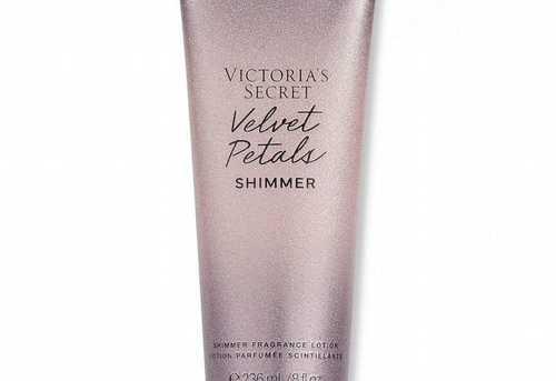 Лосьон шиммер Velvet Petals от Victoria's Secret