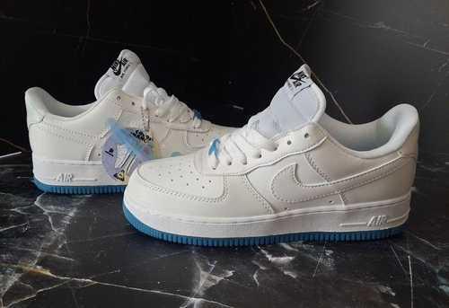 Кроссовки Nike W AIR Force 1 07 trnd