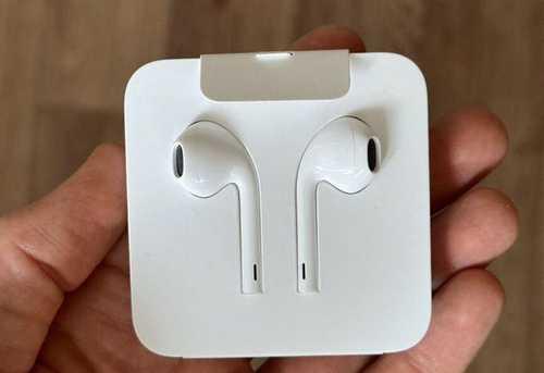 Наушники Apple EarPods (Lightning) - mmtn2