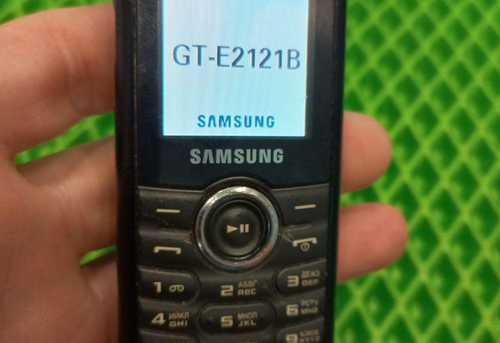 Samsung E2121B