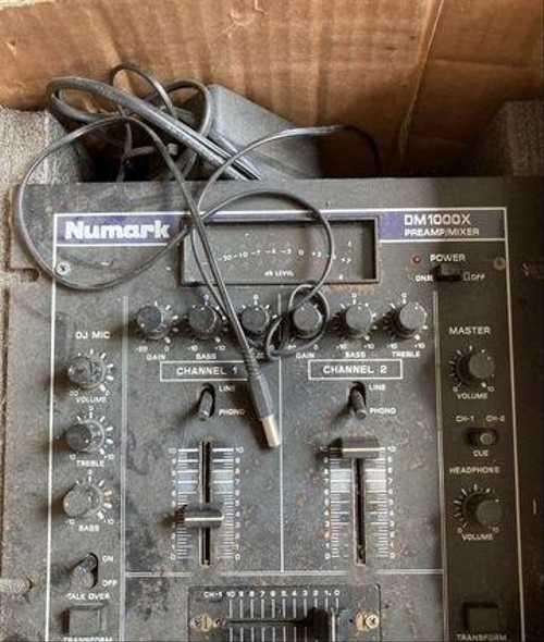 DJ-микшер Numark DM 1000 X
