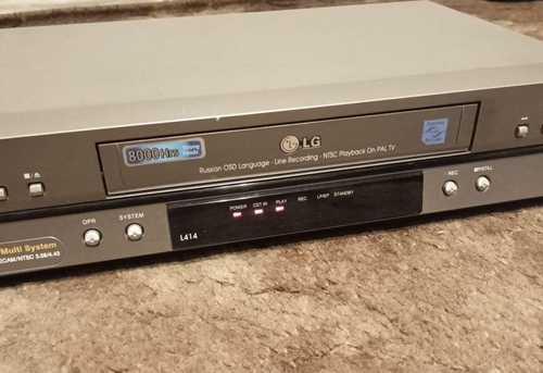 VHS Видеомагнитофон и DVD проигрыватель