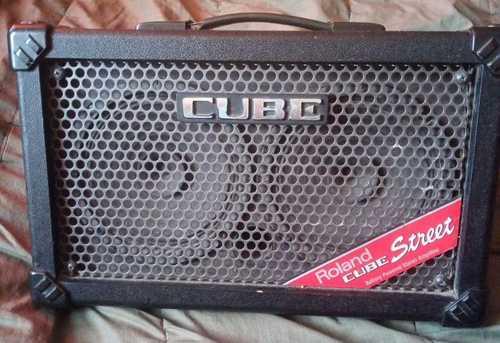 Roland cube street