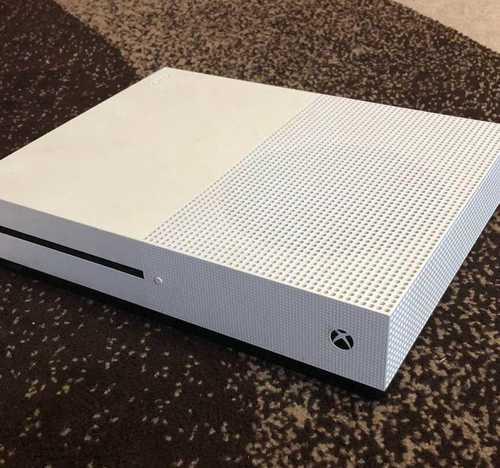 Xbox one s   геймпад, кабель питания и hdmi