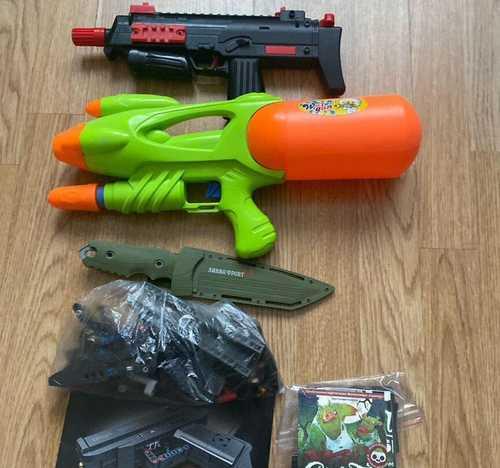 Игрушки