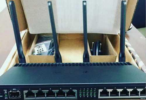 Wi-Fi роутер mikrotik RB4011iGS+5HacQ2HnD-IN, черн