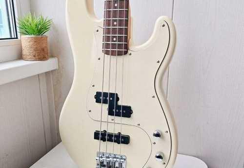 Бас-гитара Squier P-Bass Special - Standard Series
