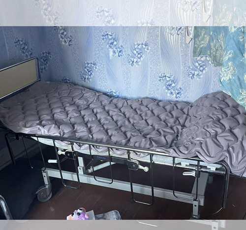 Кровать для лежачих больных бу