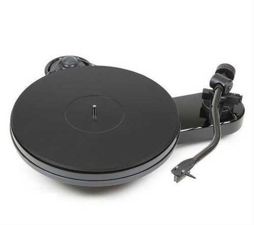 Pro-Ject RPM 3 Carbon Piano Black