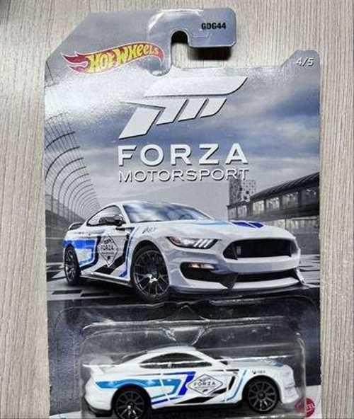 Модели Hotwheels
