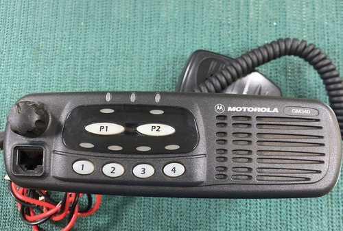 Автомобильная рация motorola GM340