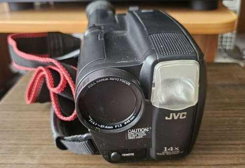 Касетная видеокамера JVC GR-AX627E