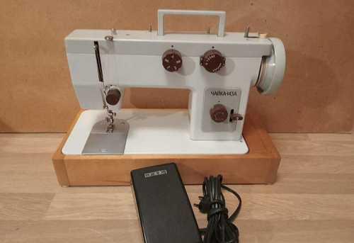 Швейная машина Чайка 143А