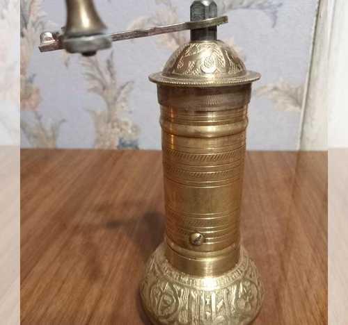 Кофемолка латунь СССР