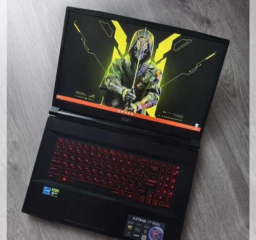 Игровой ноутбук MSI Katana 17 дюймов