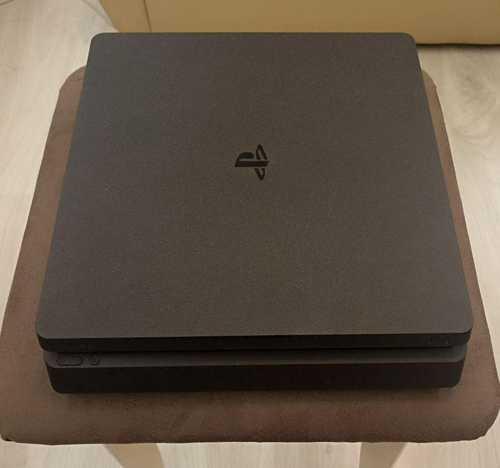 Sony PlayStation 4 Slim (CUH-2208B)