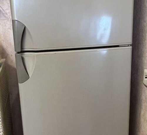 Продаю холодильник Toshiba