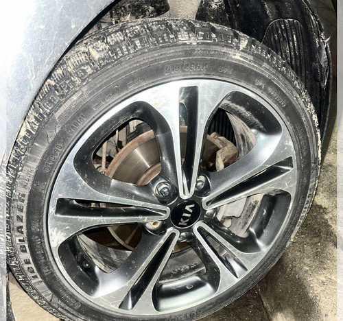 Sailun Ice Blazer Alpine 215/45 R17 87H