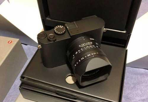 Leica q2 monochrome