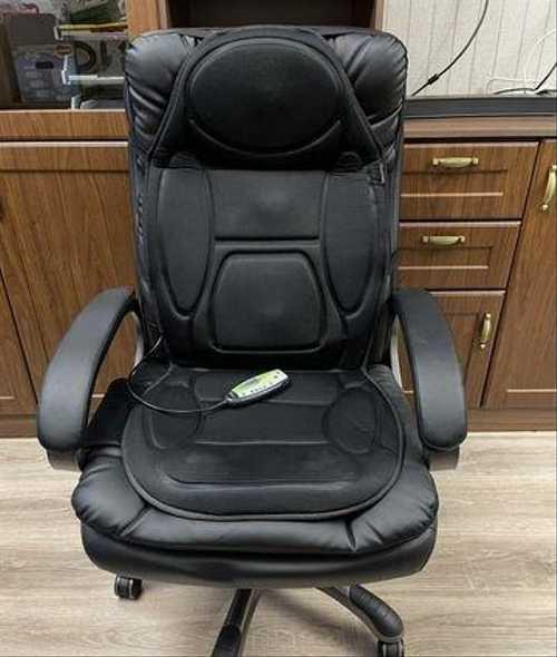 Компьютерное кресло с массажной накидкой
