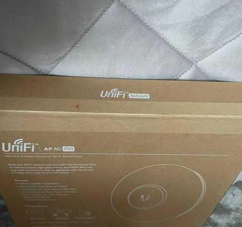 Точка доступа Ubiquiti UniFi AP AC PRO