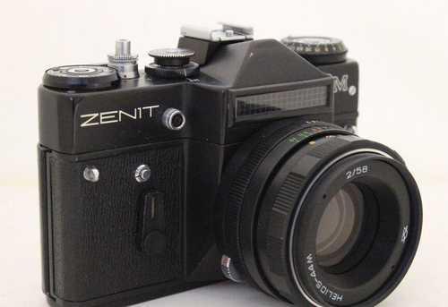 Фотоаппарат Зенит-ем с объективом