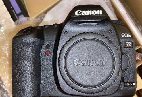 Зеркальный фотоаппарат canon 5 D mark 2