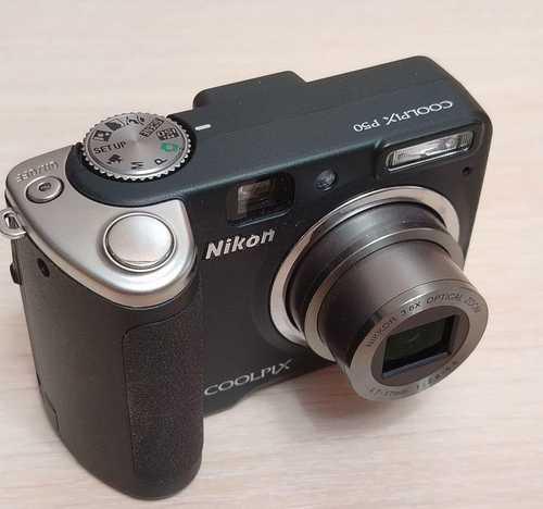 Nikon CoolPix P50