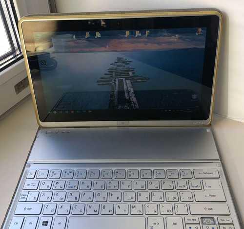 Планшет Acer Iconia Tab W700 (Core i5-3337U, 4Gb)