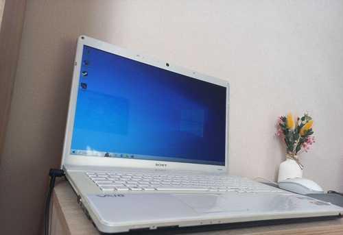17.3 Ноутбук Sony vaio Core I3/hd 5650 1 gb