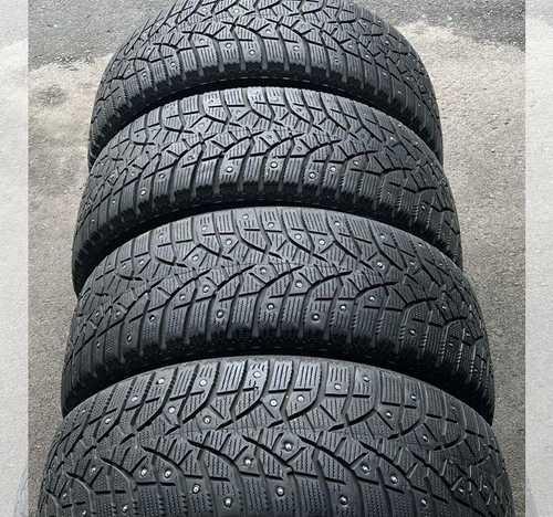 Bridgestone Blizzak Spike-02 225/55 R17