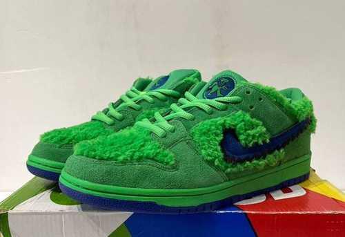 Nike Dunk SB Low - Green Bear