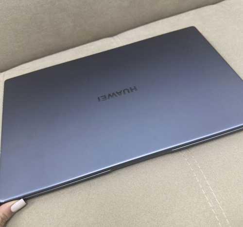15.6" HUAWEI MateBook D 15, Core i3, RAM 8 ГБ, 256 ГБ, Intel UHD Graphics