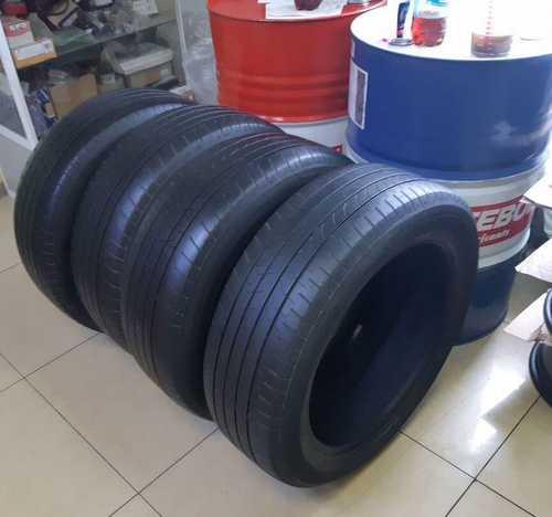 Bridgestone Dueler H/L 33A 235/55 R20 102V