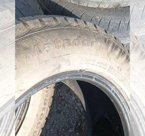 Matador MP 30 Sibir Ice 2 215/70 R16