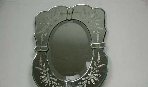 Винтажное зеркало. Венецианская мебель. хх век