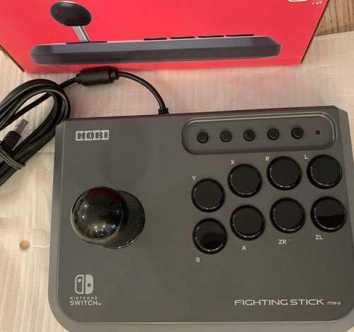 Аркадный Стик hori Fighting Stick mini switch