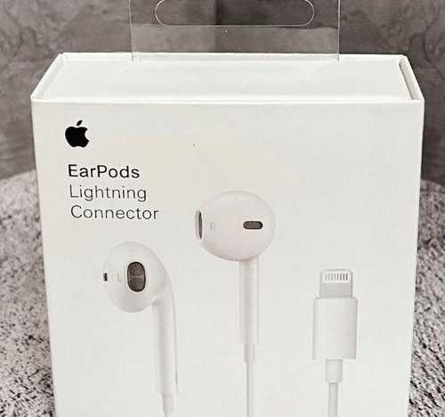 Наушники Apple EarPods с Lightning разъёмом