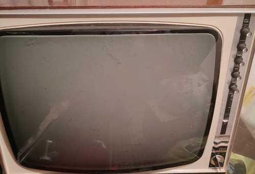 Продам старинный телевизор