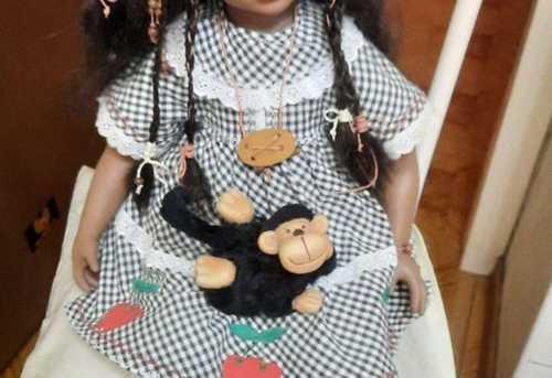 Кукла фарфоровая коллекционная 2005 р.рождения